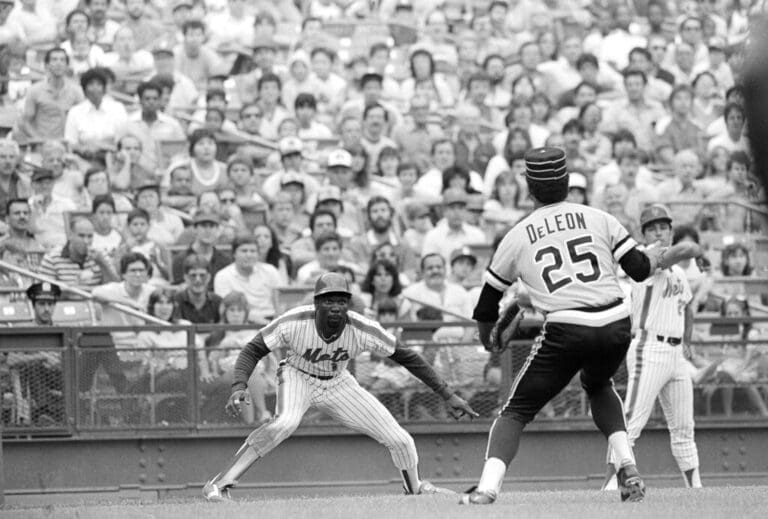Former Pirates Pitcher Jose DeLeon Dies of Cancer at 63 | Pittsburgh ...
